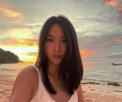 Profil Dan Biodata Karina Widjaja Lengkap Agama Umur Pacar Dan Ig