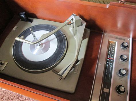 The Garage Sale Archeologist Sears Silvertone Stereo Console 4075
