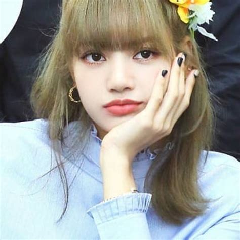 Lisa Wallpaper Hd Elevate Your Screen With K Pop Glamour