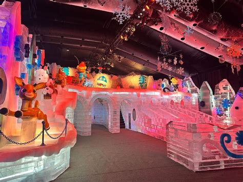 The Magic Of Ice And The Many Christmas Activities At Gaylord Palms