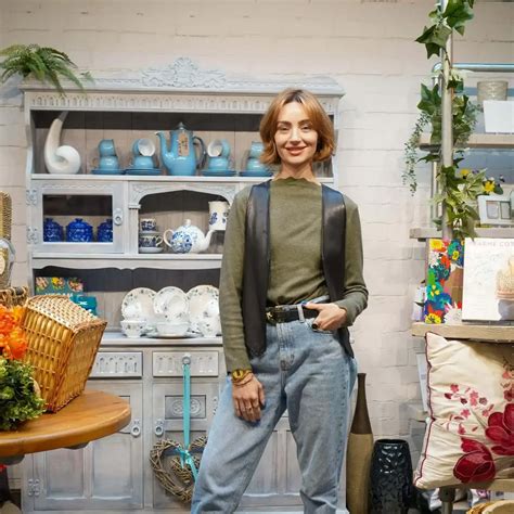 Meet Charity Shop Girl Jen Graham Absolutely Cheshire
