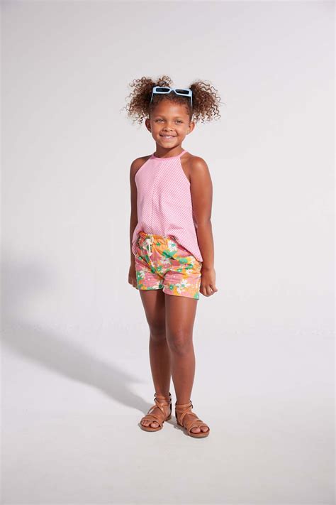 Patch Pocket Shorts Retro Floral Bisby