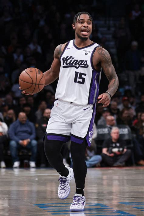 Kings Trade Davion Mitchell Sasha Vezenkov To Raptors Hoops Rumors