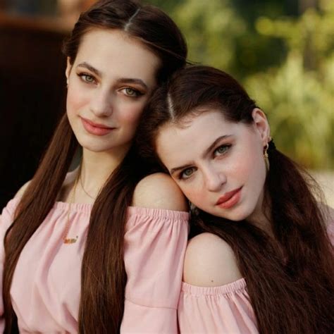 لانا و لين Super Sisters