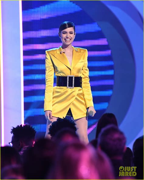 Sofia Carson Performs Medley Of Todays Biggest Songs At Ardys 2019 Photo 1242983 Photo