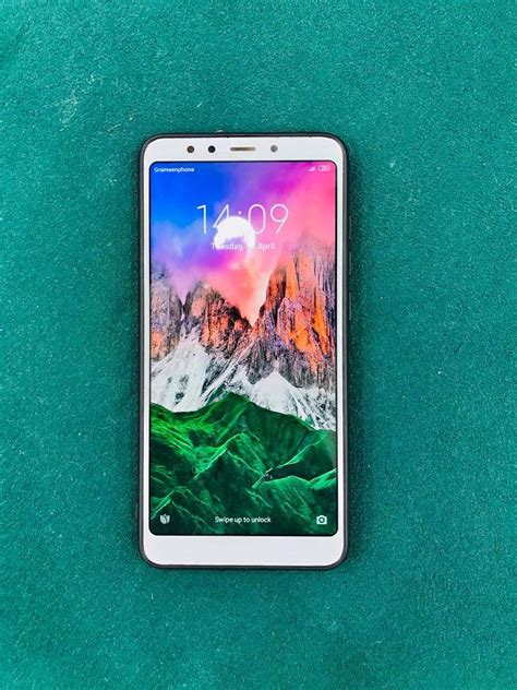 Radmi 5 ফিক্সড 3100 কোনো সমস্যা নেই ইমারজেন্সি টাকা প্রয়োজন তাই সেল