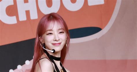 로켓펀치 윤경 잔잔한 미소 포토엔hd