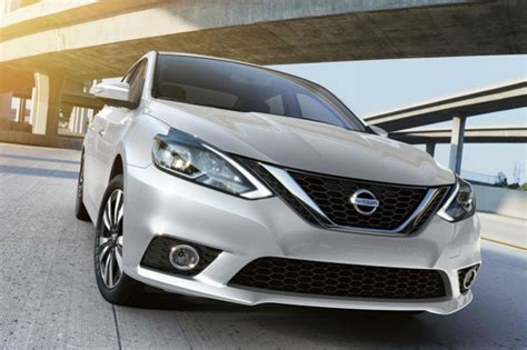 Renovado Nissan Sentra 2017 Ya En México Precios Y Versiones Autos