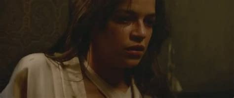 Michelle Rodriguez Scrolller Michelle Rodriguez Scrolller