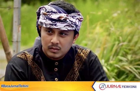 Dari Surau Ke Dunia Komitmen Vasko Ruseimy Hidupkan Kembali Silek Minang Jurnal Terkini