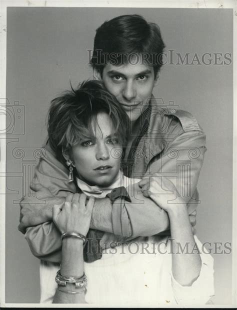 1985 Press Photo Scott Bryce And Finn Carter On As The World Turns