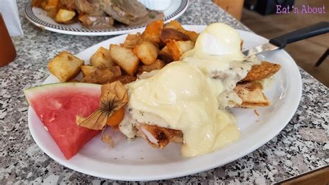 Johns Place Victoria Bc Eat N About