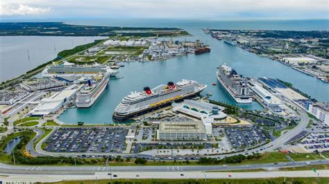 Port Canaveral Just Had Its Busiest Day Ever With 25 Ships
