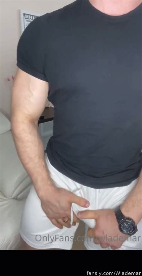 Blond Giant Muscle Hunk Jerks