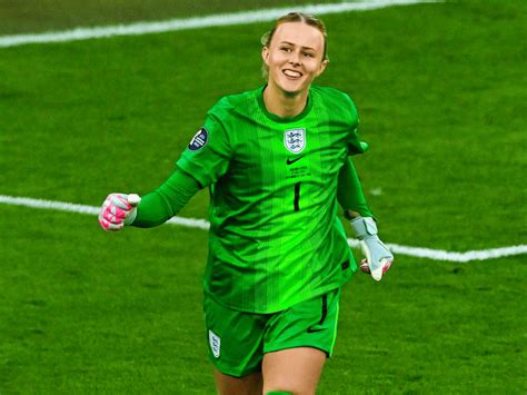 How Hannah Hampton Defied Doctors To Become Englands Euros Hero Goalissa