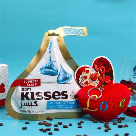 Special Valentine T Of Hersheys Kisses Chocolate And Love Key Chain Best Price