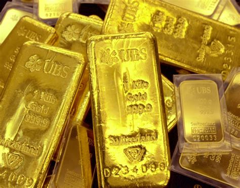 Worlds Largest Hedge Fund Sees Gold Price Rising 30 Per Cent