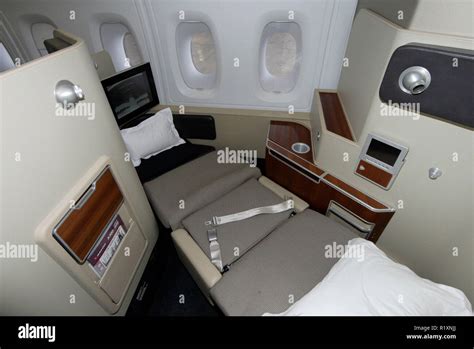 Qantas A380 Economy Seating Qantas Welcomes Its First A380