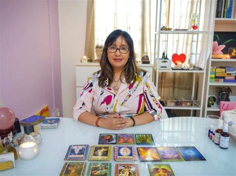 A Genuine Psychic Reading Lui Collins The Worlds Favorite Music