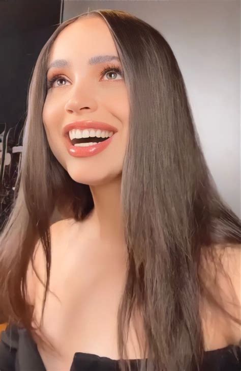 Pin By Lorne Mcinnes On Sofia Carson Sofia Carson Beautiful Celebrities Sofia