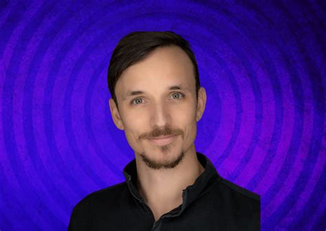 Episode 99 Get Your Storytelling Engine Running With Kyle Gray