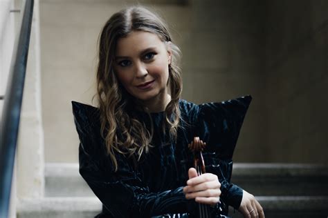 Julia Smirnova Violinist Start