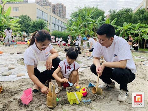 我市举行学前教育宣传月启动仪式暨 家园社共育”现场会荣县幼儿自然