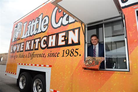 Little Caesars Pizza Truck Big Rig Love Kitchen Little Caesars®