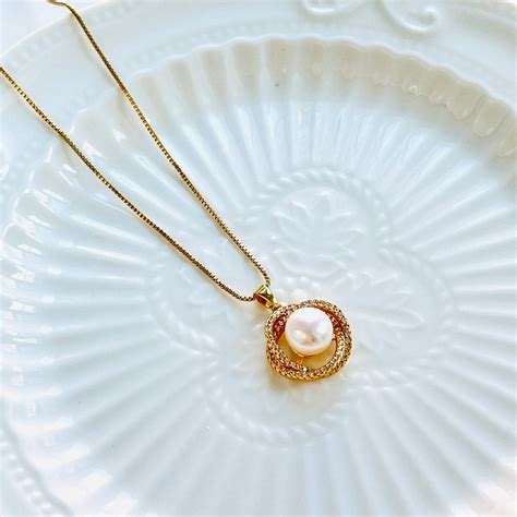 Infinity Pearl Pendant Necklace Natural Bunny Accessories