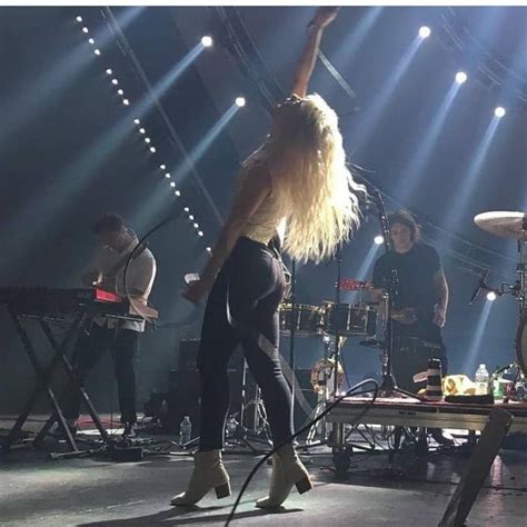 Hayley Williams Scrolller Hayley Williams Scrolller