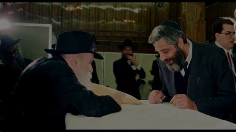 קטעים מפגישותיו של ר אבי טאוב אצל הרבי מליובאוויטש Youtube