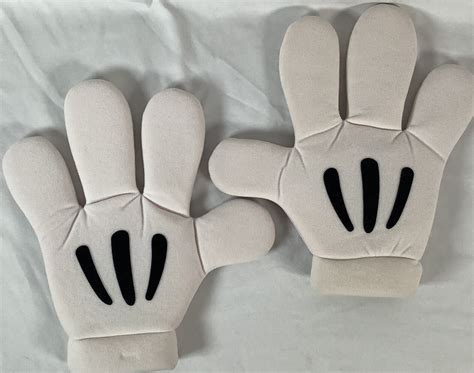 Mickey Mouse Gloves
