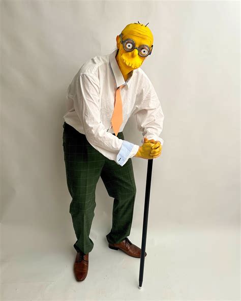 Rhylee Passfield I Was Saying Boo Urns 😔 Instagram