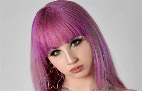 Val Steeles Instagram Twitter And Facebook On Idcrawl