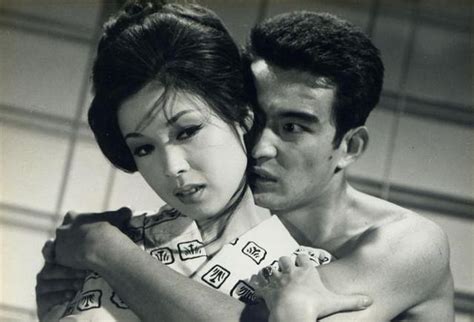 三岛由纪夫和他的 女神”们