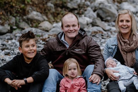 Über Uns Alpkäserei Und Restaurant Lipplisbüel