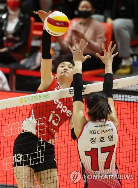 강스파이크하는 박은서