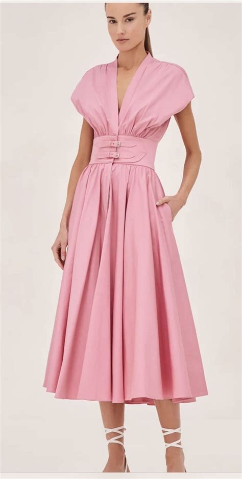 Pin By Simran Shah On Dress Fashion Dresses Simple Dresses Fancy