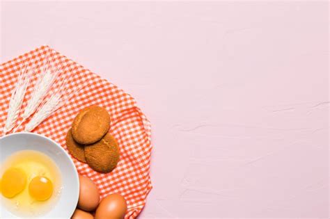 Free Photo Flat Lay Bakery Composition With Copyspace