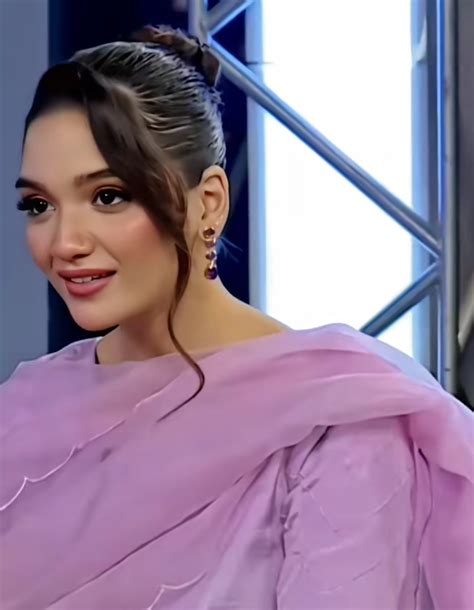 Is Romaisa Khan Still In Love With Ducky Bhai Reviewitpk