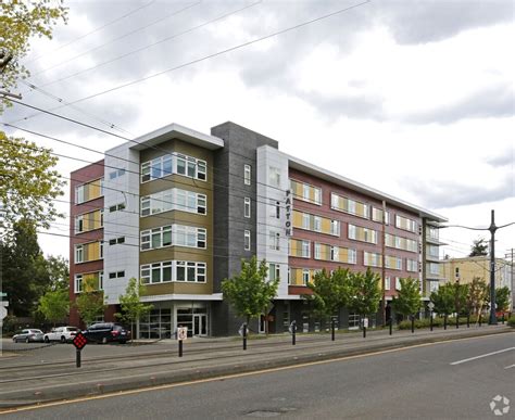 Patton Park Apartments 5204 5288 N Interstate Ave Portland Or 97217