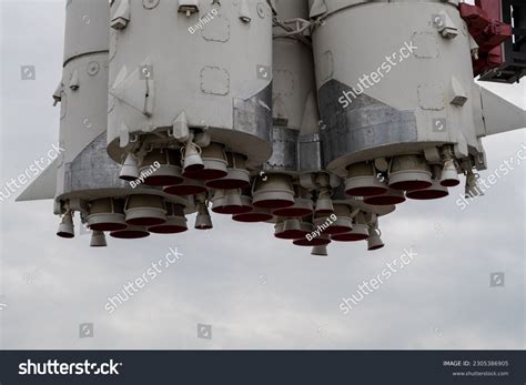 Spaceship Rocket Side View Over 76 Royalty Free Licensable Stock