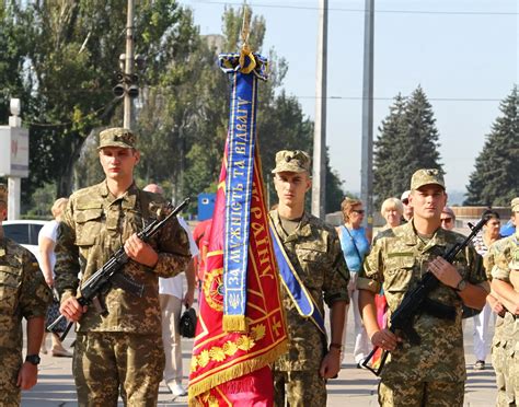 Частини Повітряних Сил відзначено за мужність та відвагу