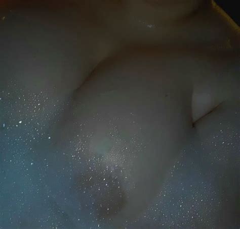 Candle Lit Bubble Bath Anyoneelsebored