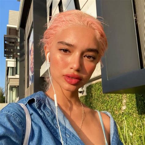 Princess Sab Zada Pasabist • Instagram Photos And Videos Pink Hair