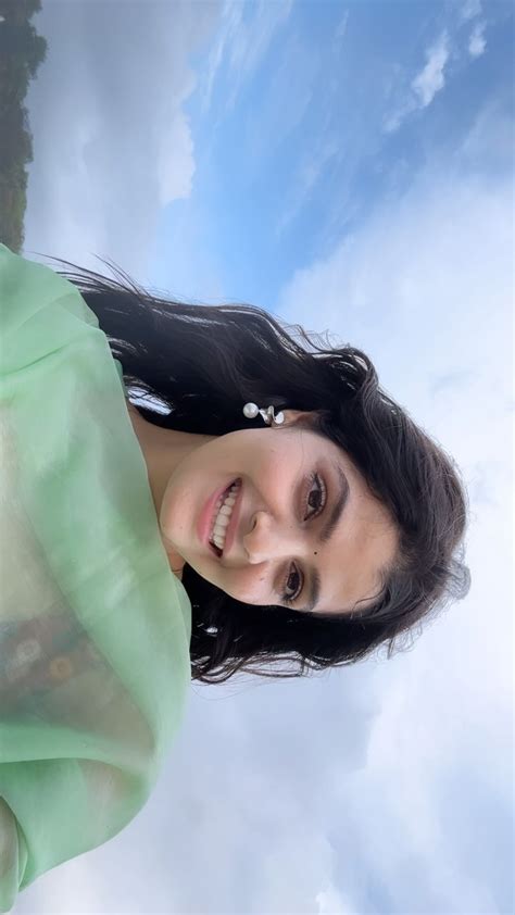 Simran Singh 🩵🩵🩵 Instagram