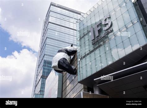 The Giant Panda Clinging Onto The Ifs Mall Building In Chengdu Is One