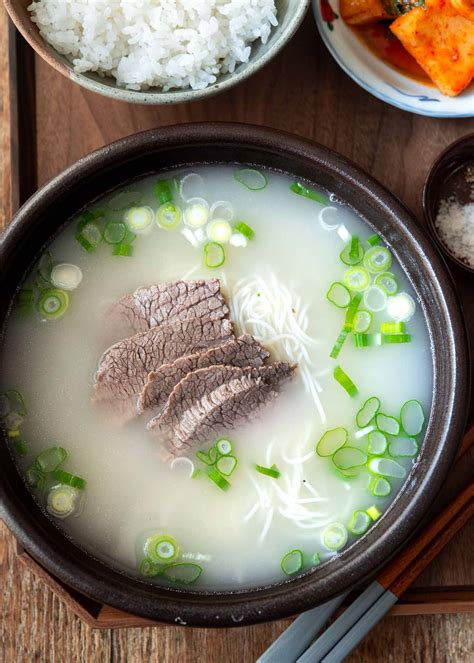 Easy Seolleongtang Recipe Ox Bone Soup Beyond Kimchee