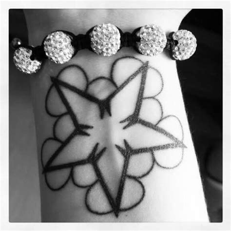 Black Veil Brides Tattoo Brides With Tattoos Tattoos White Tattoo