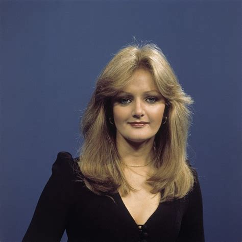 40 Amazing Photos Of A Young Bonnie Tyler From Her Early Music Career